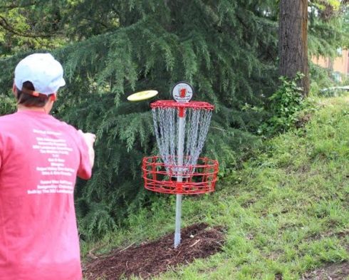 Recreation Review: Disc Golf Tees Off – The Siskiyou