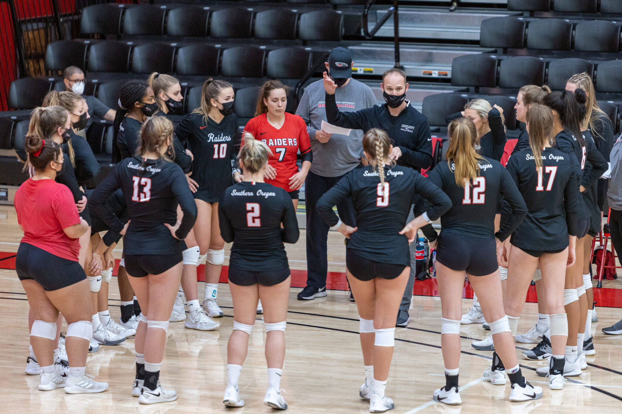 Volleyball – The Siskiyou