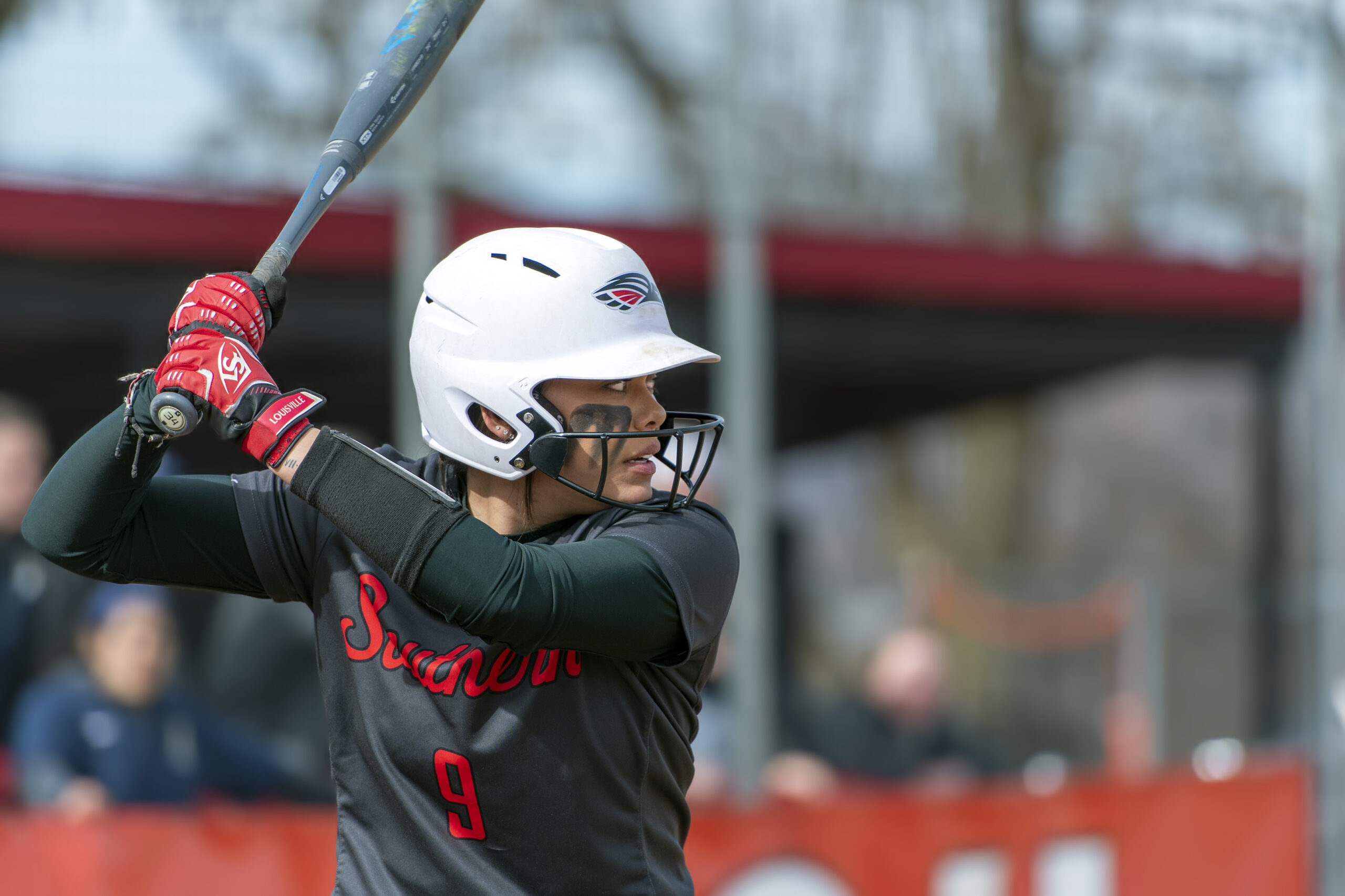 Softball Senior Weekend Ends With Wins – The Siskiyou