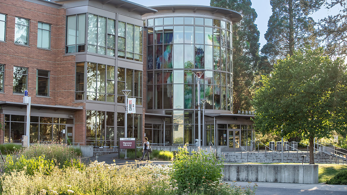 Navigating the Information Landscape – The Siskiyou